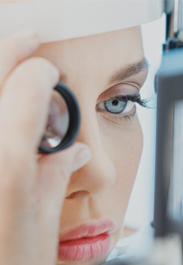 Lens Replacement Surgery Information with Optical Express